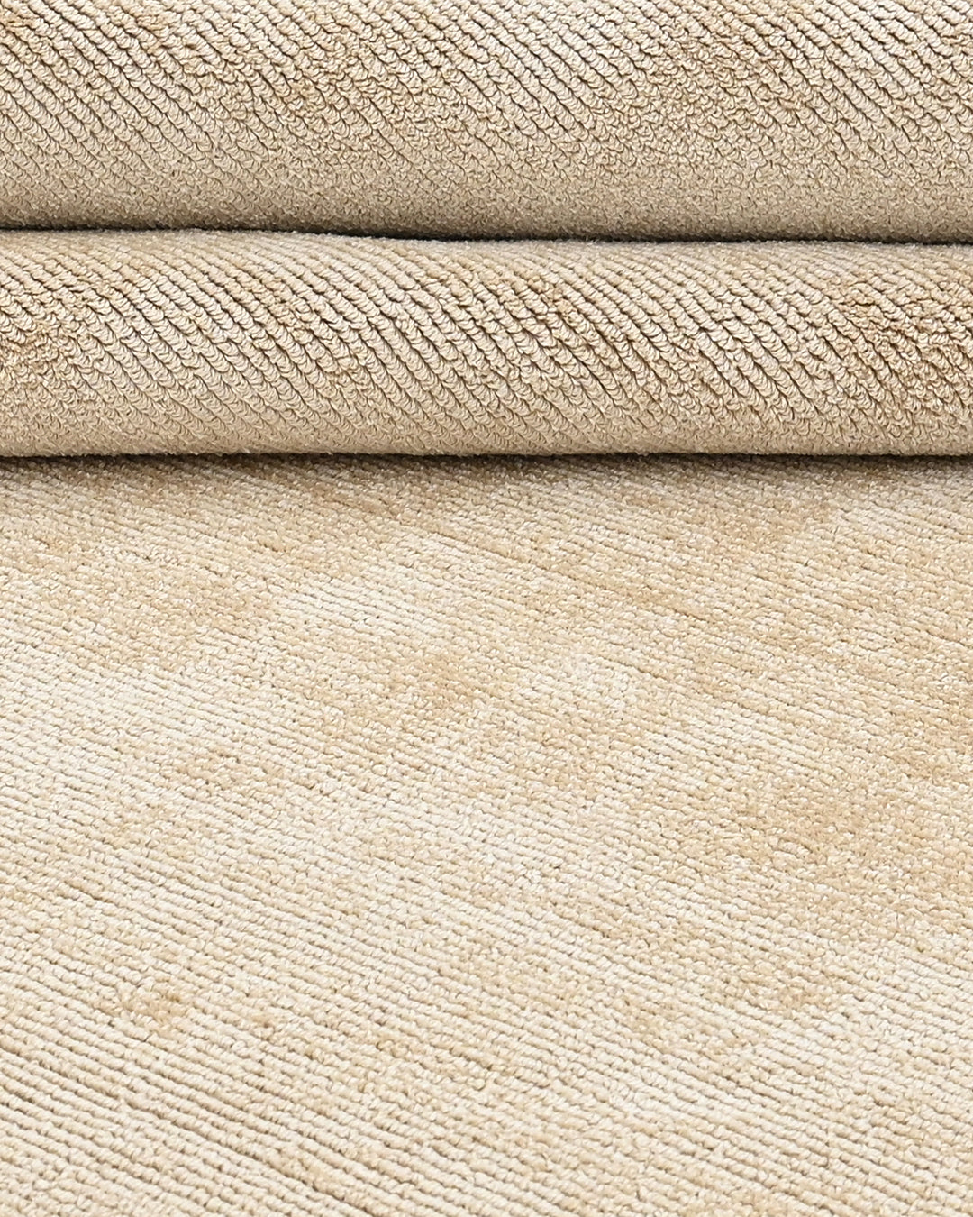 Aura De Luxe Round Carpet Gold – CarpetLive